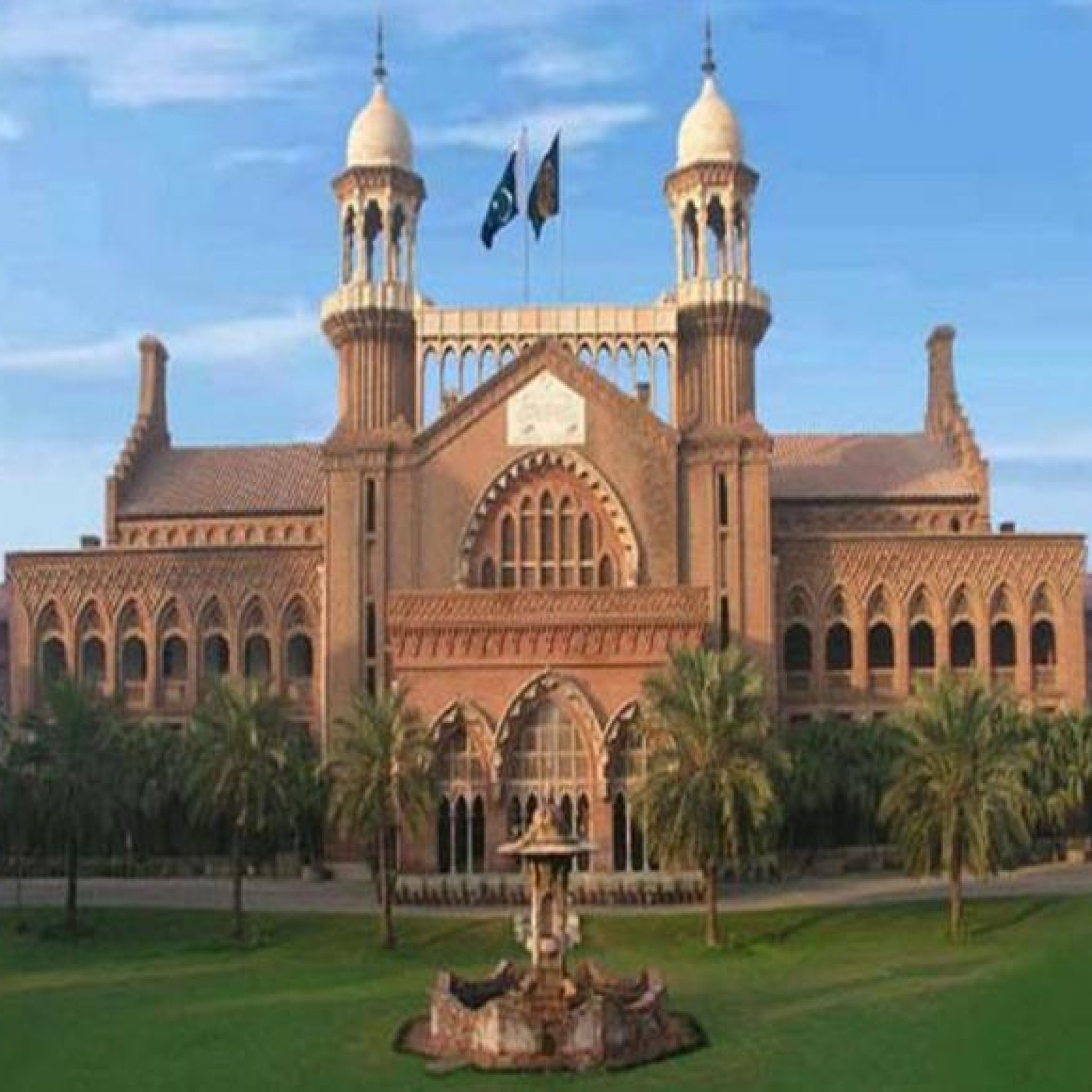 Lahore High Court; A Beautiful Colonial Building - Gypsy Traces and Tours