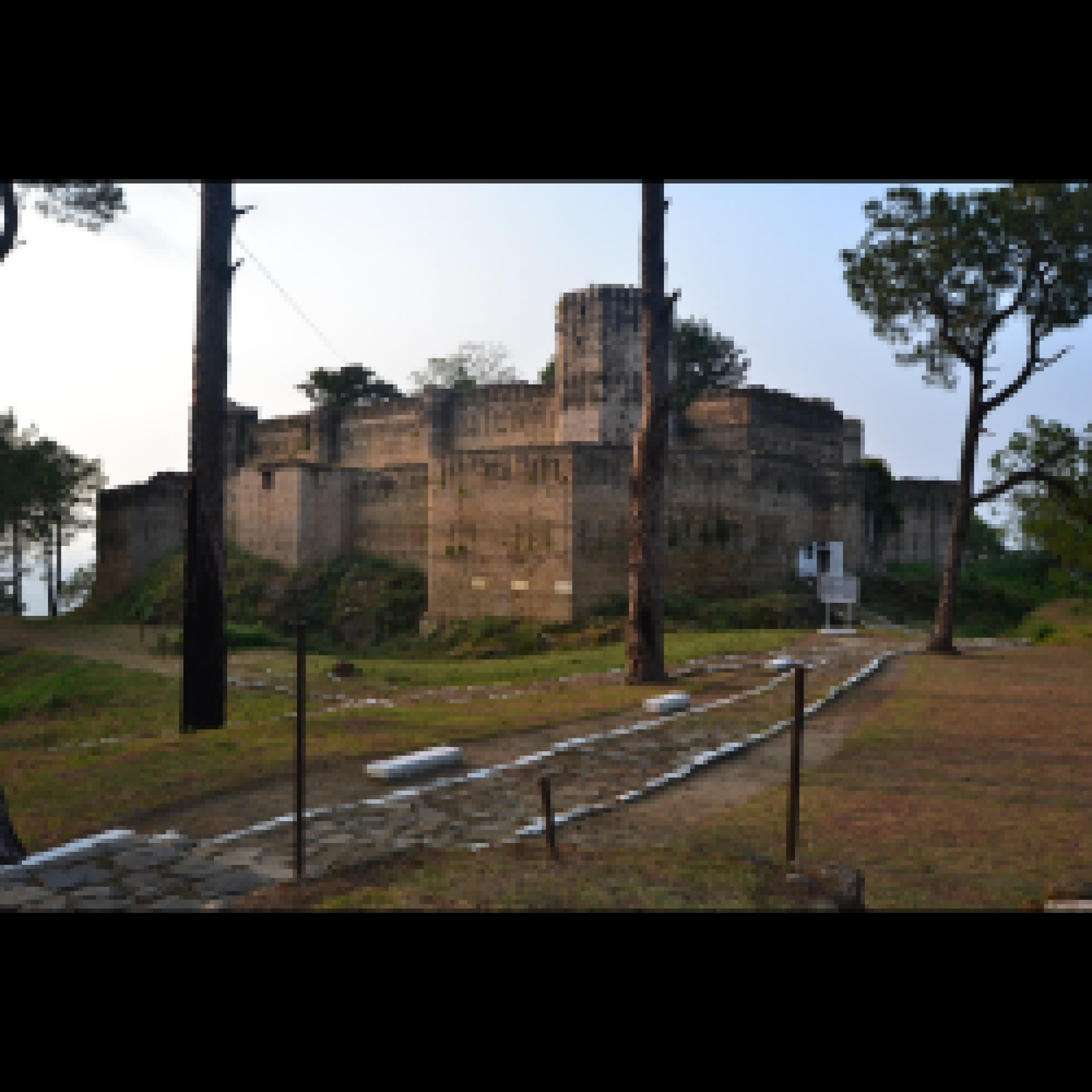 Baghsar Fort, Azad Kashmir: Where the King Died - Gypsy Traces and Tours