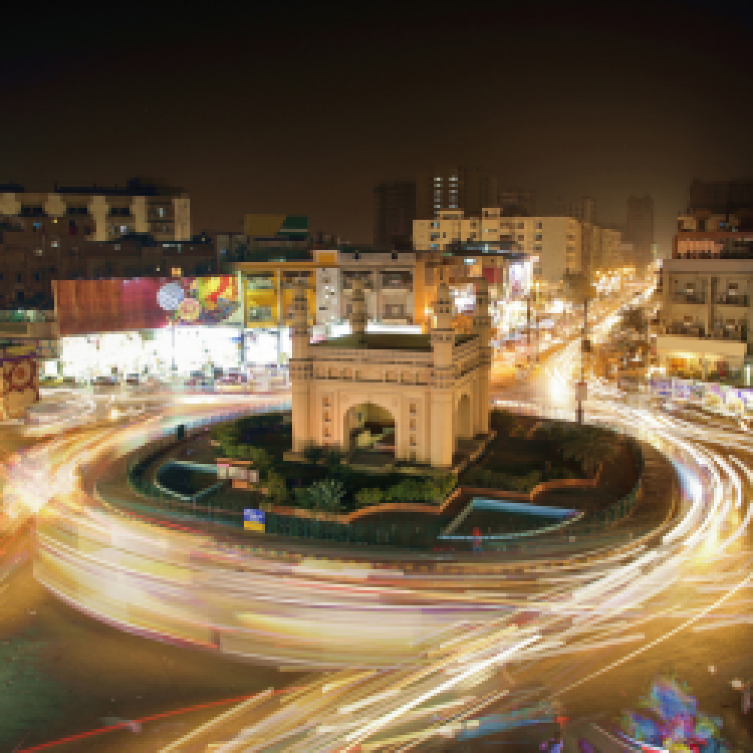 Char Minar Chowrangi: A Glimpse of History - Gypsy Traces and Tours
