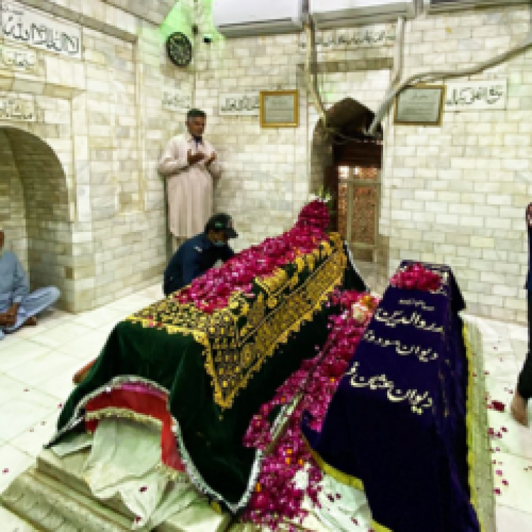 Hazrat Baba Farid: A Spiritual Beacon of the 12th Century - Gypsy ...